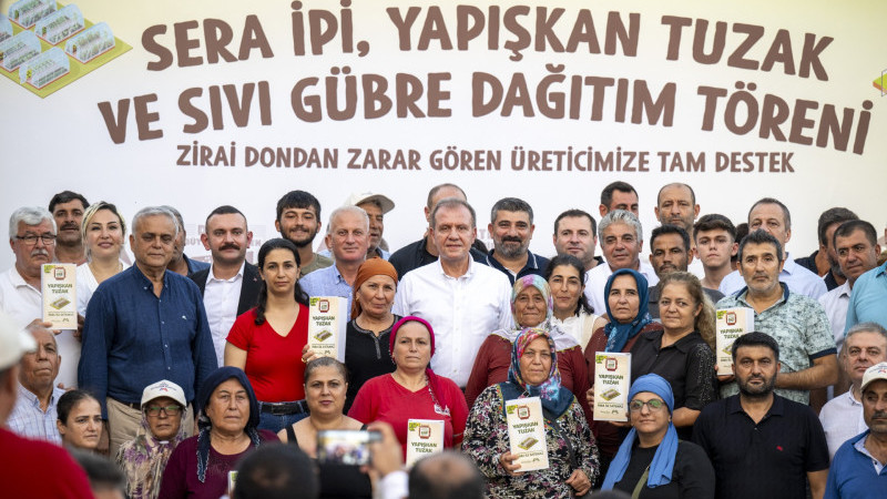 BAŞKAN SEÇER, ‘SERA İPİ, YAPIŞKAN TUZAK VE SIVI GÜBRE DAĞITIM TÖRENİ’NE ...